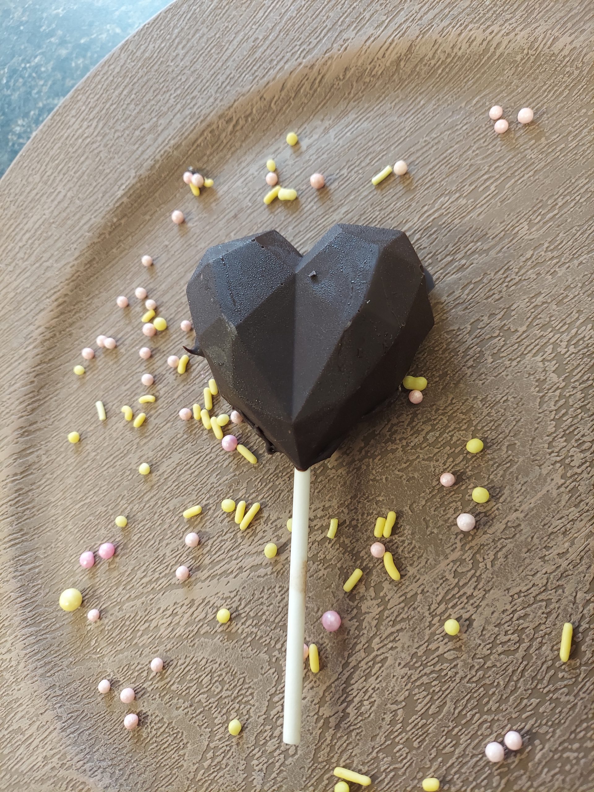 Donut Pops, the BEST treat yet! - Donuts & Ammo